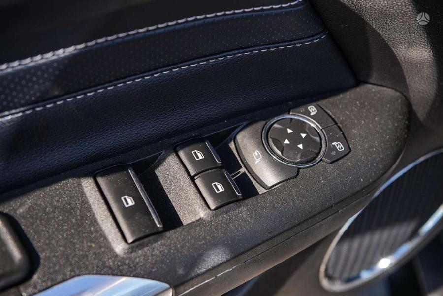 Pelēks Ford Mustang 2022 Marijampole, ar dzinēja tilpumu 5.04 L un nobraukumu 13 tūkst. km par 35450 €, foto 38 vietnē AUTOMOTO.COM.LV