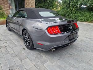 Grey Ford Mustang 2022 in Kaunas, with an engine capacity of 2.25 L and mileage of 14 thousand km for 24900 €, photo 7 on AUTOMOTO.COM.LV