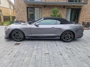 Grey Ford Mustang 2022 in Kaunas, with an engine capacity of 2.25 L and mileage of 14 thousand km for 24900 €, photo 8 on AUTOMOTO.COM.LV