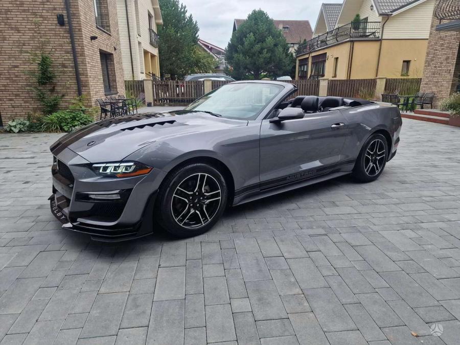Grey Ford Mustang 2022 in Kaunas, with an engine capacity of 2.25 L and mileage of 14 thousand km for 24900 €, photo 10 on AUTOMOTO.COM.LV