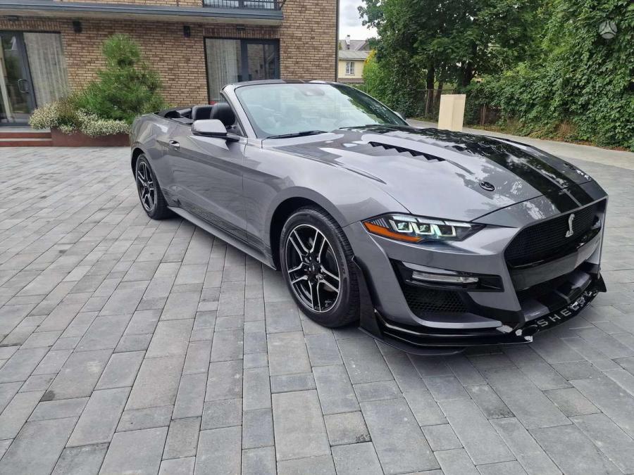 Grey Ford Mustang 2022 in Kaunas, with an engine capacity of 2.25 L and mileage of 14 thousand km for 24900 €, photo 11 on AUTOMOTO.COM.LV