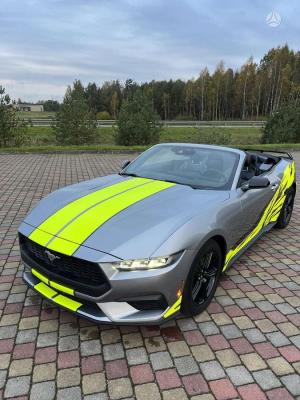 Pelēks Ford Mustang 2024 Plungė, ar dzinēja tilpumu 2.26 L un nobraukumu 16 tūkst. km par 32670 €, foto  vietnē AUTOMOTO.COM.LV