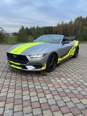 Grey Ford Mustang 2024 in Plunge, with an engine capacity of 2.26 L and mileage of 16 thousand km for 32670 €, photo 3 on AUTOMOTO.COM.LV