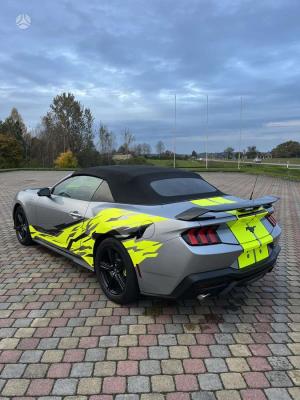 Grey Ford Mustang 2024 in Plunge, with an engine capacity of 2.26 L and mileage of 16 thousand km for 32670 €, photo 18 on AUTOMOTO.COM.LV