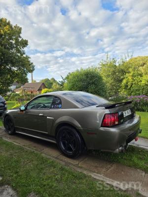 Pelēks Ford Mustang 2001 Rīga, ar dzinēja tilpumu 4.60 L un nobraukumu 118 tūkst. km par 5200 €, foto 3 vietnē AUTOMOTO.COM.LV