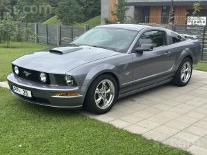 Grey Ford Mustang 2007 in Ogre, with an engine capacity of 4.60 L and mileage of 101 thousand km for 16900 €, photo 3 on AUTOMOTO.COM.LV