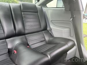 Grey Ford Mustang 2007 in Ogre, with an engine capacity of 4.60 L and mileage of 101 thousand km for 16900 €, photo 18 on AUTOMOTO.COM.LV