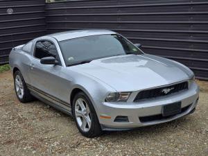 Grey Ford Mustang 2010 in Siauliai, with an engine capacity of 4.00 L and mileage of 153 thousand km for 4950 €, photo  on AUTOMOTO.COM.LV