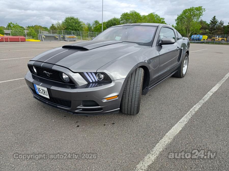 Grey Ford Mustang 2013 in Tallinn, with an engine capacity of 3.70 L and mileage of 230 thousand km for 14999 €, photo 1 on AUTOMOTO.COM.LV