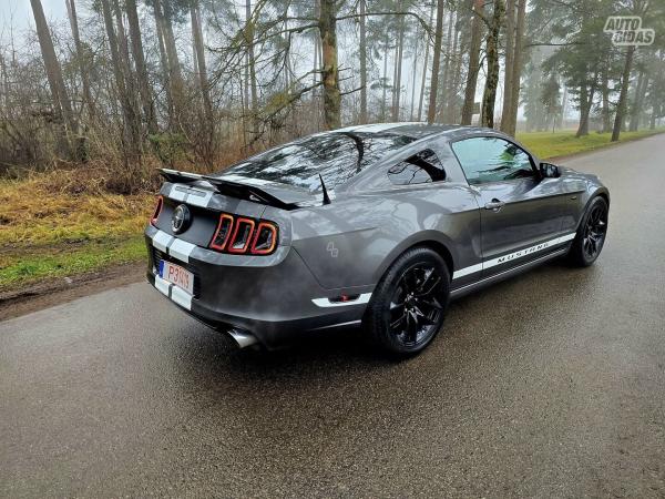 Grey Ford Mustang 2014 in Radviliskis, with an engine capacity of 3.70 L and mileage of 220 thousand km for 11950 €, photo 3 on AUTOMOTO.COM.LV