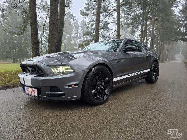 Grey Ford Mustang 2014 in Radviliskis, with an engine capacity of 3.70 L and mileage of 220 thousand km for 11950 €, photo 6 on AUTOMOTO.COM.LV