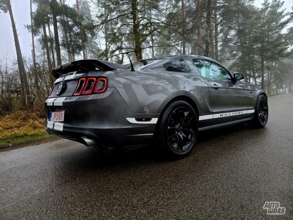 Grey Ford Mustang 2014 in Radviliskis, with an engine capacity of 3.70 L and mileage of 220 thousand km for 11950 €, photo 7 on AUTOMOTO.COM.LV