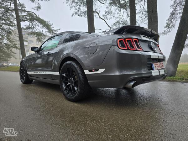 Grey Ford Mustang 2014 in Radviliskis, with an engine capacity of 3.70 L and mileage of 220 thousand km for 11950 €, photo 8 on AUTOMOTO.COM.LV