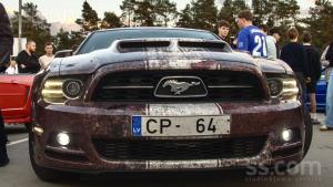 Grey Ford Mustang 2014 in Riga, with an engine capacity of 3.70 L and mileage of 92 thousand km for 12699 €, photo 3 on AUTOMOTO.COM.LV