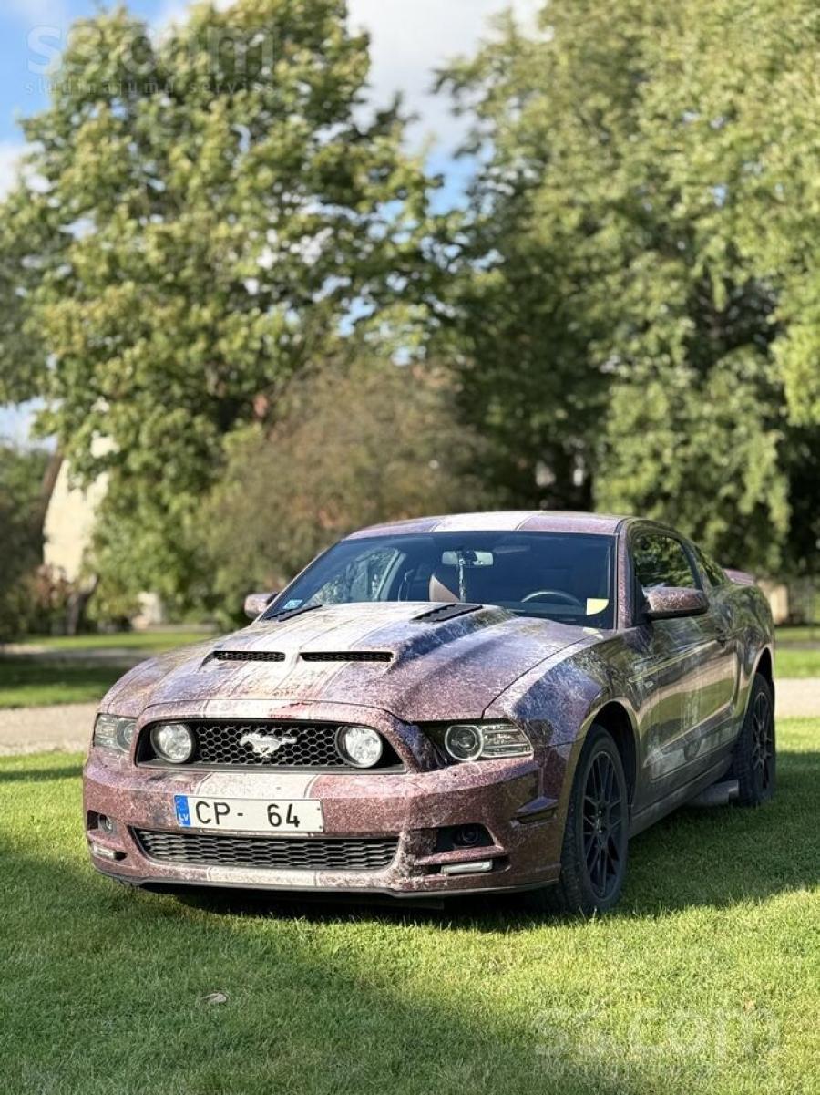 Grey Ford Mustang 2014 in Riga, with an engine capacity of 3.70 L and mileage of 92 thousand km for 12699 €, photo 9 on AUTOMOTO.COM.LV