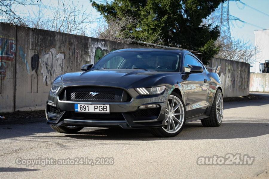 Pelēks Ford Mustang 2015 Tallina, ar dzinēja tilpumu 2.30 L un nobraukumu 213 tūkst. km par 17990 €, foto 4 vietnē AUTOMOTO.COM.LV