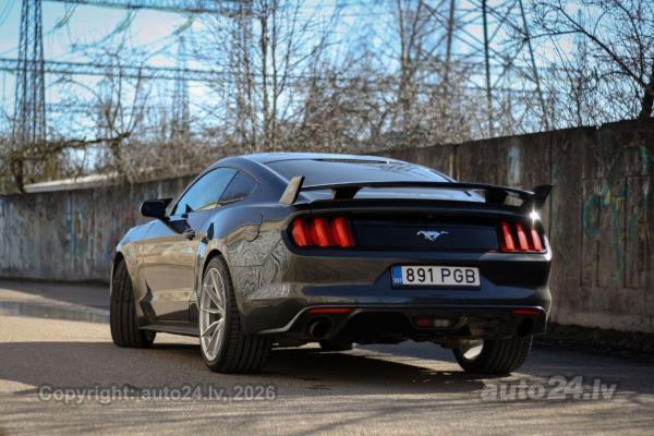 Pelēks Ford Mustang 2015 Tallina, ar dzinēja tilpumu 2.30 L un nobraukumu 213 tūkst. km par 17990 €, foto 6 vietnē AUTOMOTO.COM.LV