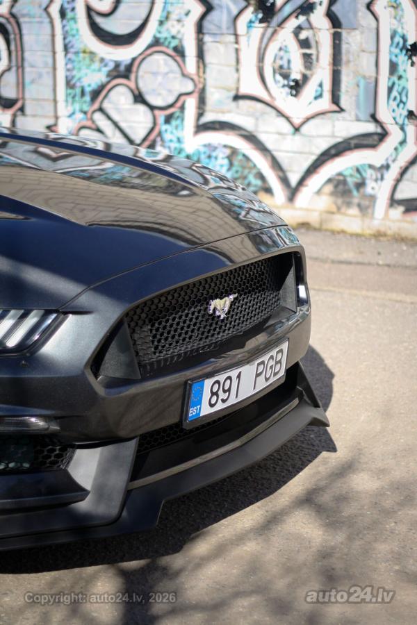 Grey Ford Mustang 2015 in Tallinn, with an engine capacity of 2.30 L and mileage of 213 thousand km for 17990 €, photo 11 on AUTOMOTO.COM.LV