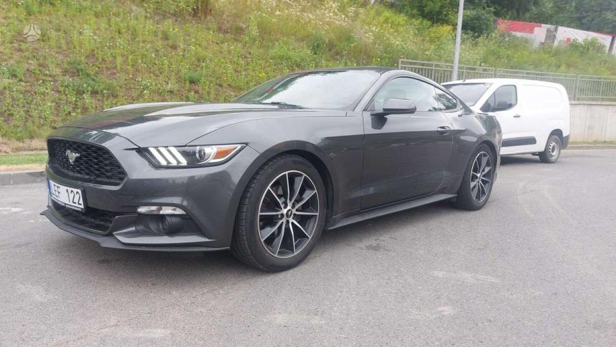Grey Ford Mustang 2016 in Vilnius, with an engine capacity of 2.26 L and mileage of 151 thousand km for 14700 €, photo 3 on AUTOMOTO.COM.LV