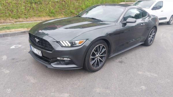 Pelēks Ford Mustang 2016 Viļņa, ar dzinēja tilpumu 2.26 L un nobraukumu 151 tūkst. km par 14700 €, foto 3 vietnē AUTOMOTO.COM.LV