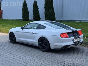 Pelēks Ford Mustang 2016 Rīga, ar dzinēja tilpumu 2.30 L un nobraukumu 71 tūkst. km par 32000 €, foto 5 vietnē AUTOMOTO.COM.LV