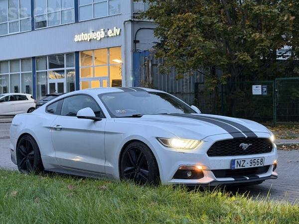 Pelēks Ford Mustang 2016 Rīga, ar dzinēja tilpumu 2.30 L un nobraukumu 71 tūkst. km par 32000 €, foto 8 vietnē AUTOMOTO.COM.LV