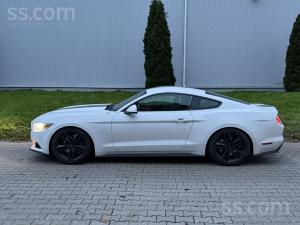 Pelēks Ford Mustang 2016 Rīga, ar dzinēja tilpumu 2.30 L un nobraukumu 71 tūkst. km par 32000 €, foto 14 vietnē AUTOMOTO.COM.LV