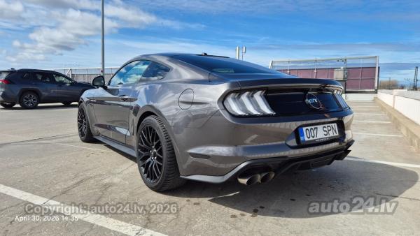 Grey Ford Mustang 2018 in Tallinn, with an engine capacity of 5.00 L and mileage of 111 thousand km for 35000 €, photo 4 on AUTOMOTO.COM.LV