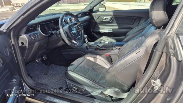 Grey Ford Mustang 2018 in Tallinn, with an engine capacity of 5.00 L and mileage of 111 thousand km for 35000 €, photo 6 on AUTOMOTO.COM.LV