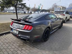 Grey Ford Mustang 2018 in Klaipeda, with an engine capacity of 2.26 L and mileage of 180 thousand km for 19000 €, photo 5 on AUTOMOTO.COM.LV