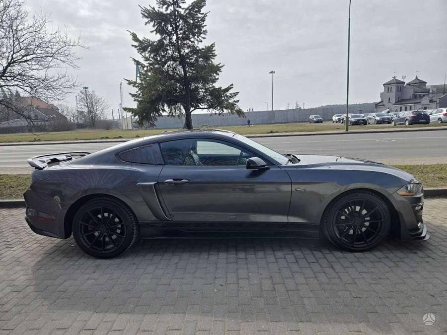 Grey Ford Mustang 2018 in Klaipeda, with an engine capacity of 2.26 L and mileage of 180 thousand km for 19000 €, photo 10 on AUTOMOTO.COM.LV