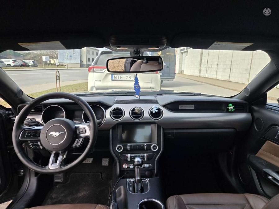 Grey Ford Mustang 2018 in Klaipeda, with an engine capacity of 2.26 L and mileage of 180 thousand km for 19000 €, photo 17 on AUTOMOTO.COM.LV