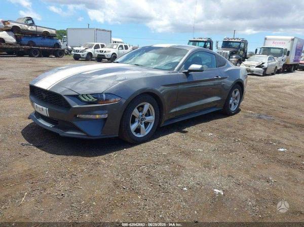 Pelēks Ford Mustang 2018 Klaipėda, ar dzinēja tilpumu 2.25 L un nobraukumu 164 tūkst. km par 7900 €, foto  vietnē AUTOMOTO.COM.LV