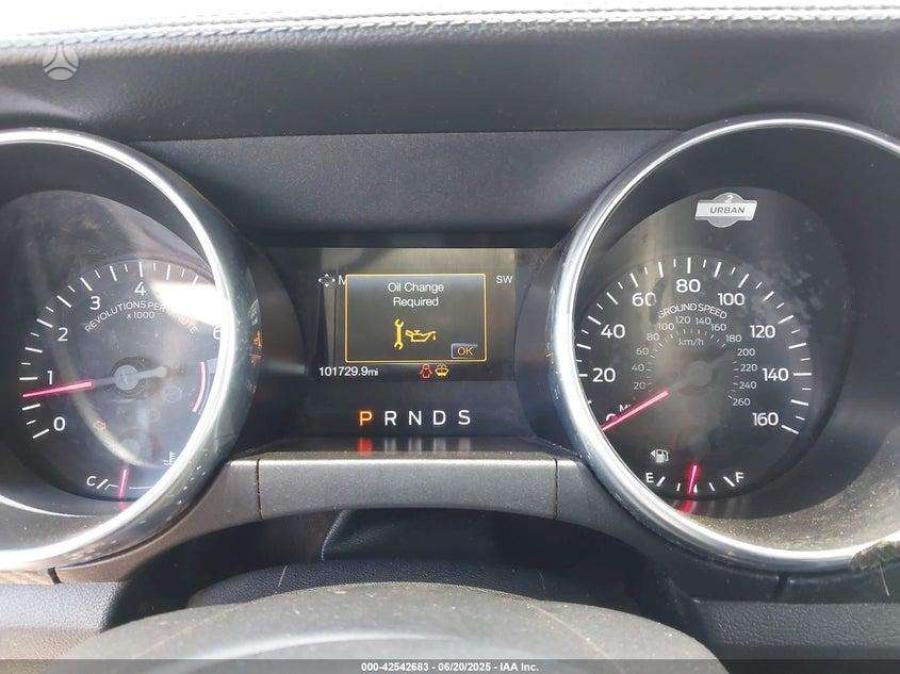 Pelēks Ford Mustang 2018 Klaipėda, ar dzinēja tilpumu 2.25 L un nobraukumu 164 tūkst. km par 7900 €, foto 6 vietnē AUTOMOTO.COM.LV