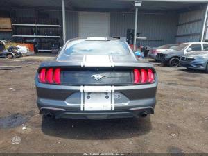 Pelēks Ford Mustang 2018 Klaipėda, ar dzinēja tilpumu 2.25 L un nobraukumu 164 tūkst. km par 7900 €, foto 12 vietnē AUTOMOTO.COM.LV