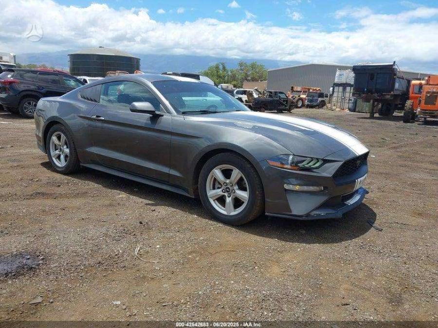 Pelēks Ford Mustang 2018 Klaipėda, ar dzinēja tilpumu 2.25 L un nobraukumu 164 tūkst. km par 7900 €, foto 13 vietnē AUTOMOTO.COM.LV