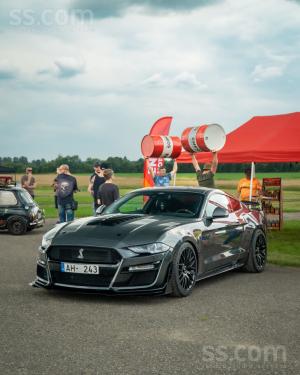 Grey Ford Mustang 2018 in Riga, with an engine capacity of 5.00 L and mileage of 67 thousand km for 39900 €, photo 8 on AUTOMOTO.COM.LV