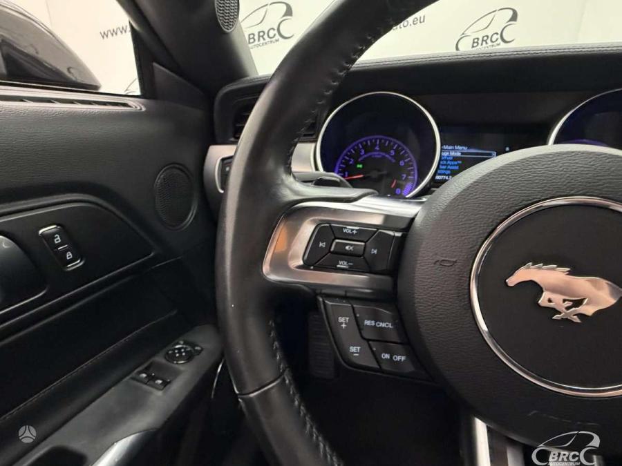 Pelēks Ford Mustang 2020 Viļņa, ar dzinēja tilpumu 4.95 L un nobraukumu 146 tūkst. km par 26900 €, foto 30 vietnē AUTOMOTO.COM.LV