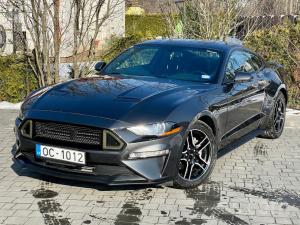Grey Ford Mustang 2020 in Cesis, with an engine capacity of 2.30 L and mileage of 108 thousand km for 24000 €, photo 2 on AUTOMOTO.COM.LV