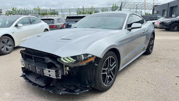 Grey Ford Mustang 2020 in Ukmerge, with an engine capacity of 2.25 L and mileage of 94 thousand km for 10999 €, photo 9 on AUTOMOTO.COM.LV