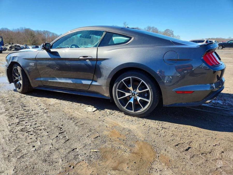 Pelēks Ford Mustang 2020 Ukmergė, ar dzinēja tilpumu 2.25 L un nobraukumu 89 tūkst. km par 11499 €, foto 3 vietnē AUTOMOTO.COM.LV