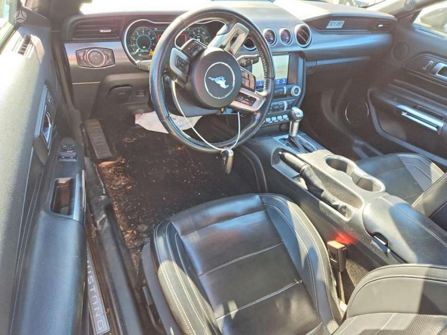 Pelēks Ford Mustang 2020 Ukmergė, ar dzinēja tilpumu 2.25 L un nobraukumu 89 tūkst. km par 11499 €, foto 11 vietnē AUTOMOTO.COM.LV