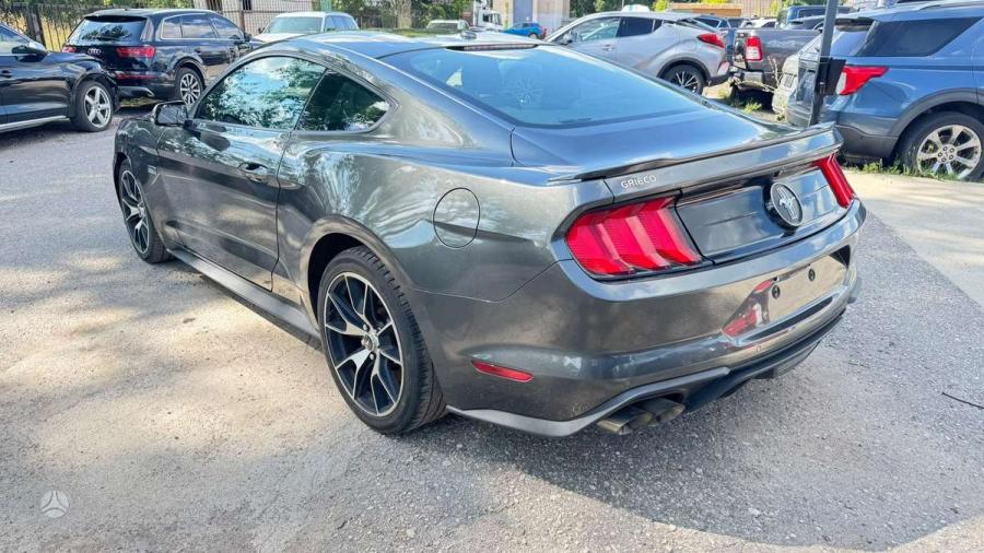Grey Ford Mustang 2020 in Ukmerge, with an engine capacity of 2.25 L and mileage of 89 thousand km for 11490 €, photo 1 on AUTOMOTO.COM.LV