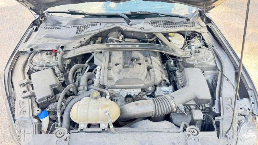 Grey Ford Mustang 2020 in Ukmerge, with an engine capacity of 2.25 L and mileage of 89 thousand km for 11490 €, photo 9 on AUTOMOTO.COM.LV