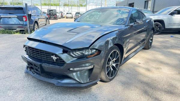 Grey Ford Mustang 2020 in Ukmerge, with an engine capacity of 2.25 L and mileage of 89 thousand km for 11490 €, photo 10 on AUTOMOTO.COM.LV