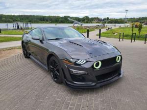 Pelēks Ford Mustang 2020 Šauļi, ar dzinēja tilpumu 2.25 L un nobraukumu 120 tūkst. km par 18500 €, foto 3 vietnē AUTOMOTO.COM.LV