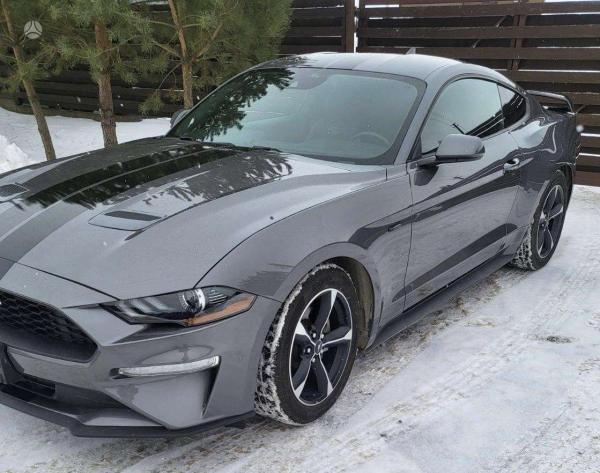 Grey Ford Mustang 2021 in Kaunas, with an engine capacity of 2.25 L and mileage of 60 thousand km for 21900 €, photo 1 on AUTOMOTO.COM.LV