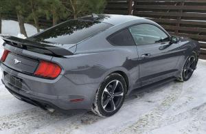 Grey Ford Mustang 2021 in Kaunas, with an engine capacity of 2.25 L and mileage of 60 thousand km for 21900 €, photo 5 on AUTOMOTO.COM.LV