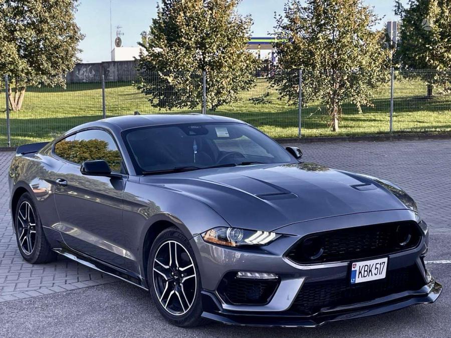 Pelēks Ford Mustang 2021 Radviliškis, ar dzinēja tilpumu 2.26 L un nobraukumu 186 tūkst. km par 19600 €, foto 3 vietnē AUTOMOTO.COM.LV