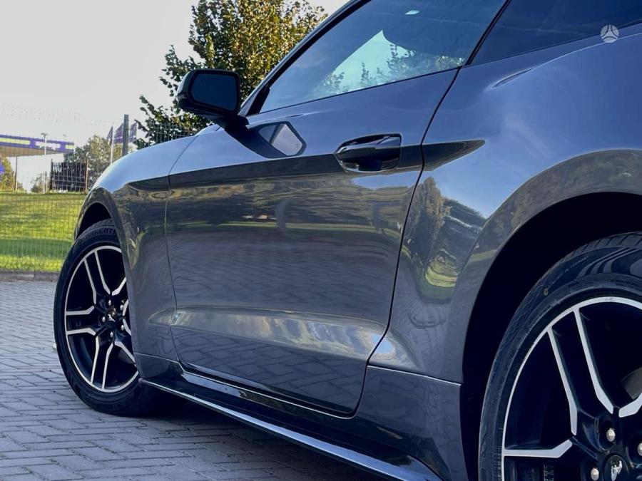 Pelēks Ford Mustang 2021 Radviliškis, ar dzinēja tilpumu 2.26 L un nobraukumu 186 tūkst. km par 19600 €, foto 14 vietnē AUTOMOTO.COM.LV